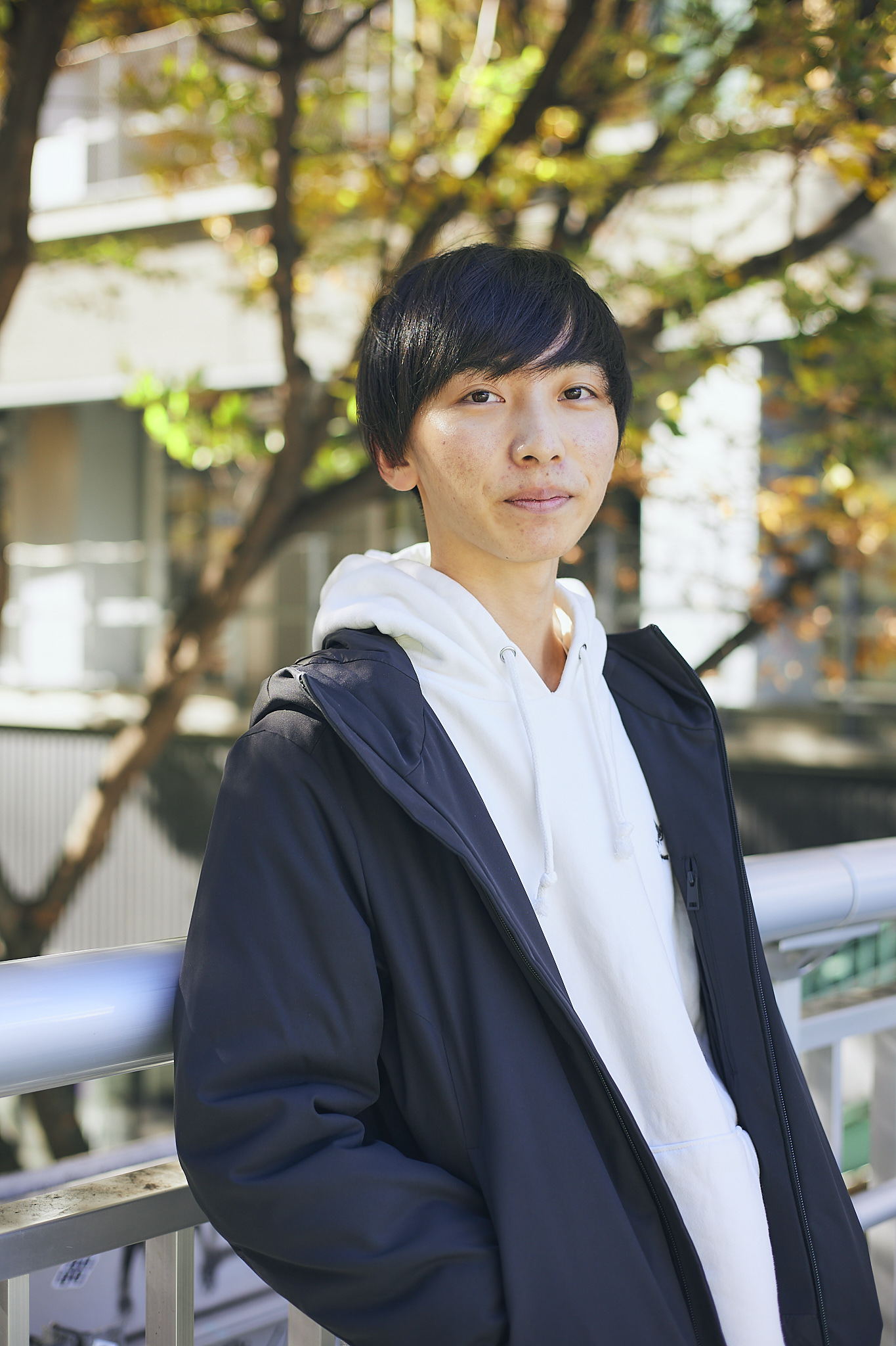 イヤホン派？それともヘッドホン派？やっぱりワイヤレスがいい？10代にイヤホンの利用実態を徹底調査【10代リアルVOICE】 ｜ Steenz(スティーンズ)